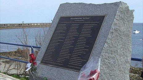 HMS Affray memorial held in Alderney on 70th anniversary of sinking ...