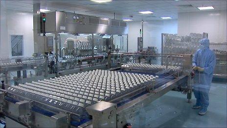 Science firm Life Technologies in £12.5m expansion - BBC News