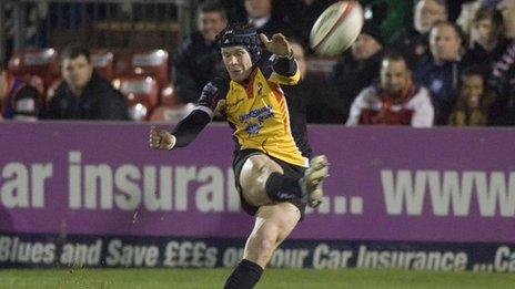 Rob Cook: Gloucester full-back signs new two-year deal - BBC Sport