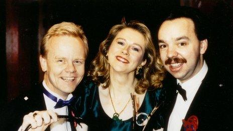 Five reasons the Kettle is still Singing after 30 years - BBC News