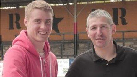 AFC Telford sign keeper Jonathan Hedge to replace Ryan Young - BBC Sport