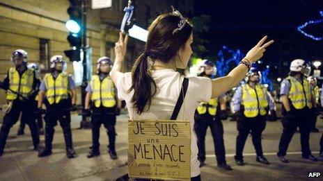 Quebec student protests: Tuition talks fall apart - BBC News