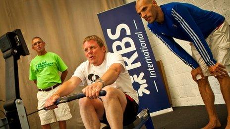 Rowathon raises a record £25k for Jersey cancer patients - BBC News