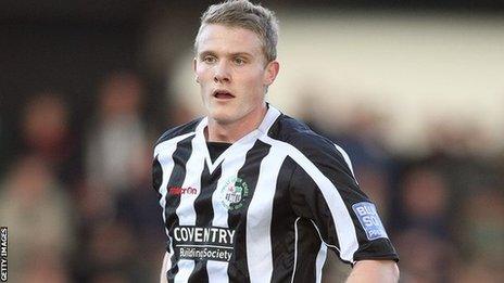 Yan Klukowski: Forest Green Rovers want midfielder to stay - BBC Sport