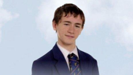 Funeral for six Philpott children killed in Derby fire - BBC News