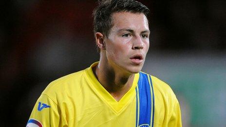 Torquay winger Billy Bodin out for nine months with knee injury - BBC Sport