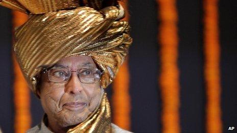Pranab Mukherjee elected India president - BBC News