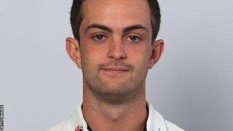 Worcestershire v Lancashire: 2011 champions edge closer to drop - BBC Sport