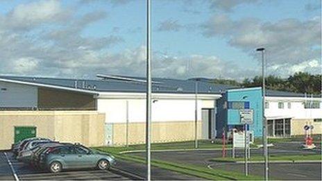 Inspector urges improvements Addiewell prison - BBC News