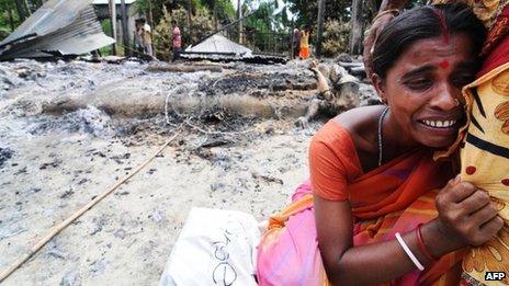 India: Thousands flee home after fresh Assam violence - BBC News