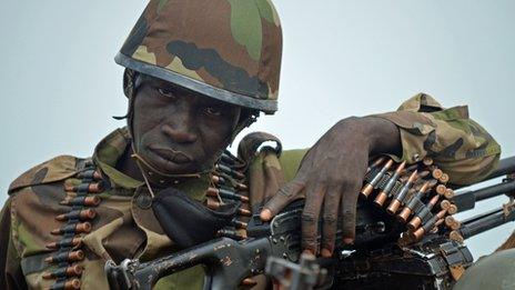 Fear, conflict and starvation in Mali - BBC News