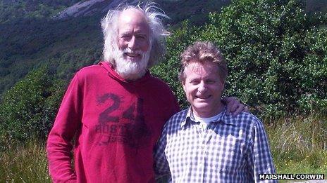 Terry Nutkins was 'a natural communicator' - BBC News