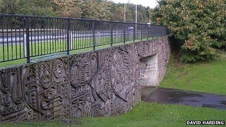 Public art: What is it for? - BBC News