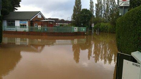 Londonderry Bridge to close in Stockton flood alleviation scheme - BBC News