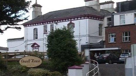 Bethany Home survivors call for state and Church apologies - BBC News