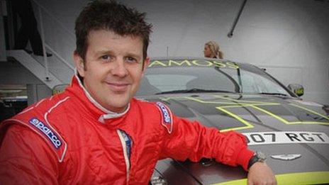 Motocross star and Bond stuntman Dave Bickers dies aged 76 - BBC News