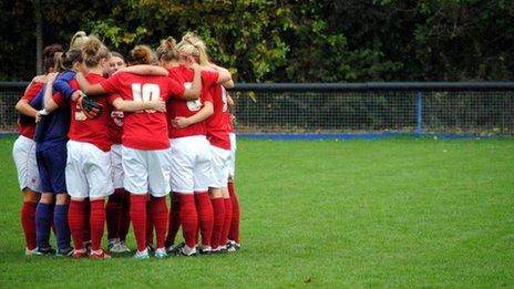 Nottingham Forest Ladies: The reality of women's football - BBC News