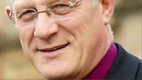 New Bishop of Bath and Wells Peter Hancock is installed - BBC News