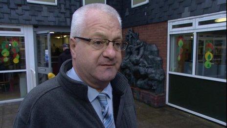 Broxtowe council leader's benefit fraud row continues - BBC News