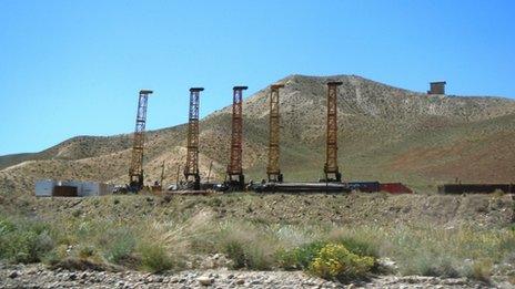 Could mineral wealth transform Afghan economy? - BBC News