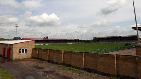 Carl Heggs resigns as Hinckley United manager - BBC Sport