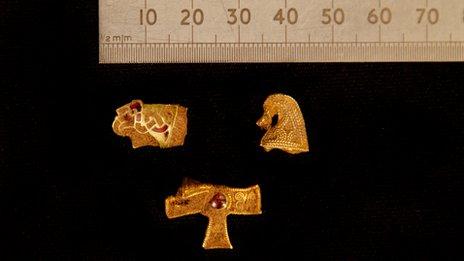 Staffordshire Hoard: 'Anglo-Saxons made gold appear more golden' - BBC News