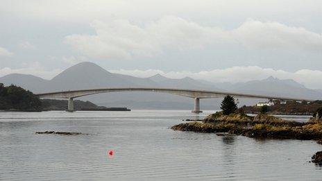 Documentary to 'reveal untold' Skye Bridge toll stories - BBC News