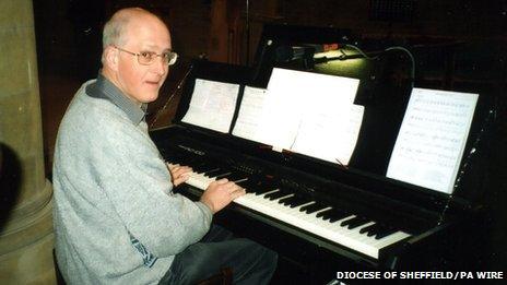 Organist Alan Greaves murder: Wife speaks of her grief - BBC News