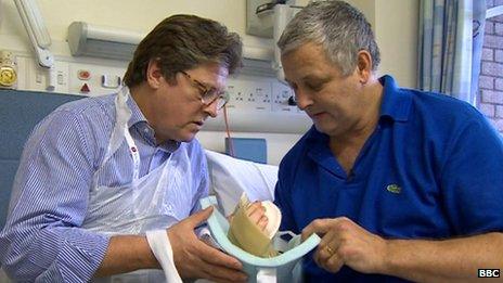 UK's first hand transplant operation - BBC News