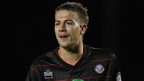 AFC Wimbledon midfielder Harry Pell joins Grimsby Town on loan - BBC Sport