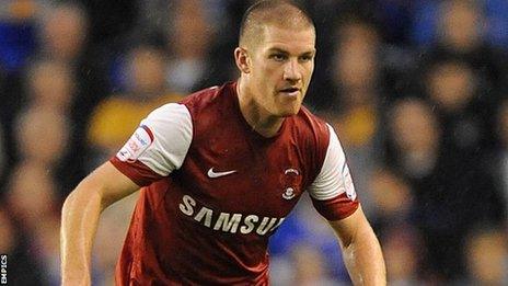 Transfer window: Portsmouth sign defender Ben Chorley - BBC Sport