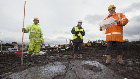 Flint Roman finds: Call for full Croes Atti investigation - BBC News