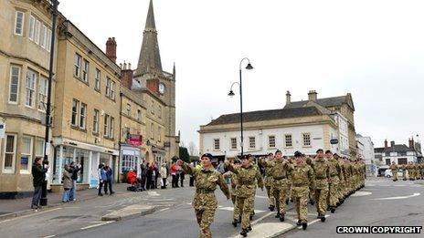 Soldiers from 9 Theatre Logistic Regiment march through Chippenham ...
