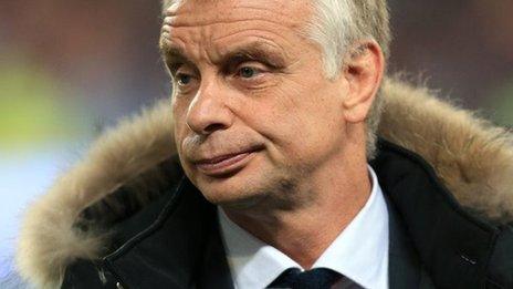 Salford Red Devils: Matt Groat and Luke Menzies join for 2015 - BBC Sport