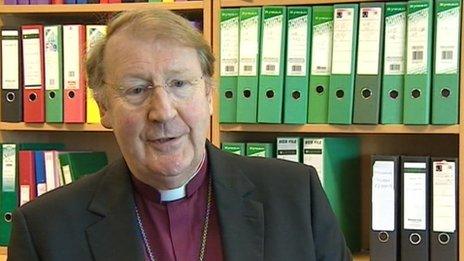 Bishop of Exeter says stay-at-home parents are 'penalised' - BBC News