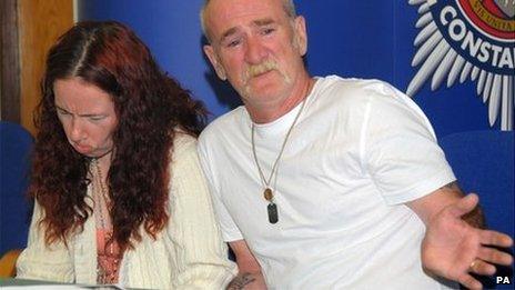 How did Mick Philpott's body language reveal his deceit? - BBC News