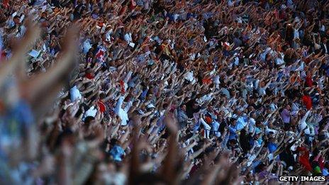 How do you give stadiums atmosphere? - BBC News