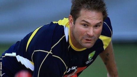 Ryan Harris: Injured Australia bowler out for two months - BBC Sport