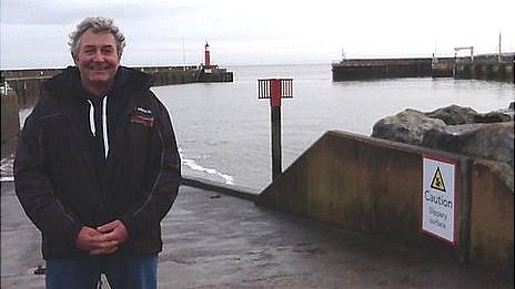 Watchet Harbour baby rescuer George Reeder given bravery award - BBC News