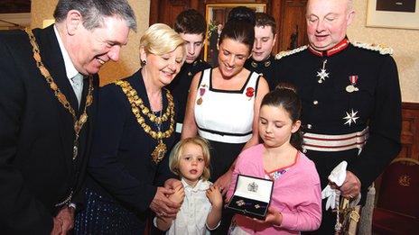 Widow of submariner Ian Molyneux thanks Prince William for letter - BBC ...