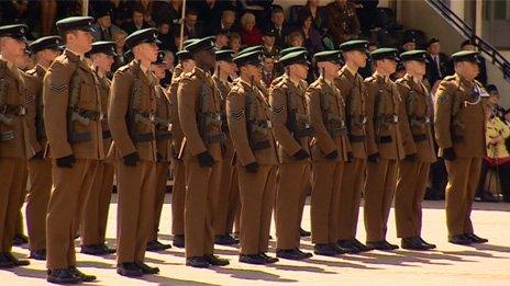 Birmingham gives freedom to 3rd Battalion The Rifles - BBC News
