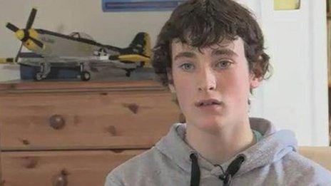 Teenager hit by Wonga fraud as fraud complaints rise - BBC News