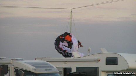 Cambridgeshire paraglider hits overhead electric cables - BBC News