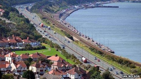 A55 road widening ruled out by Welsh government - BBC News