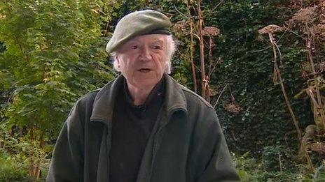 Tony Martin confronts thieves at his Emneth Hungate farm - BBC News