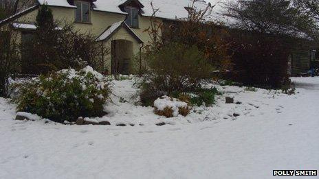 Shropshire flood warnings issued after snow - BBC News