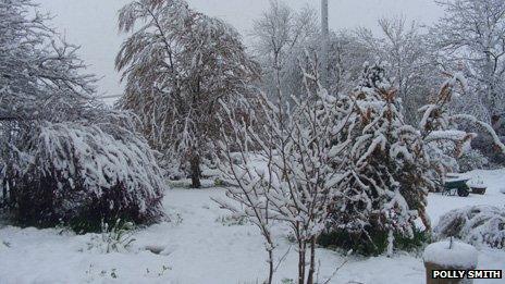 Shropshire flood warnings issued after snow - BBC News