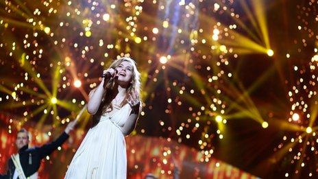 Eurovision goes back to basics in Malmo - BBC News