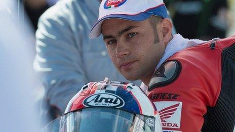 Leon Haslam secures World Superbike victory in Australia - BBC Sport