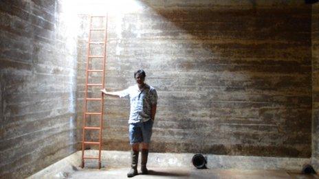 Plymouth family in plan for water tank house - BBC News